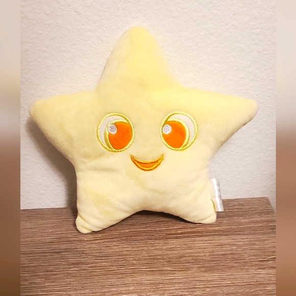 Disney | Toys | Disneyland Resort Pixar Pier Soft Yellow Plush Twinkle ...